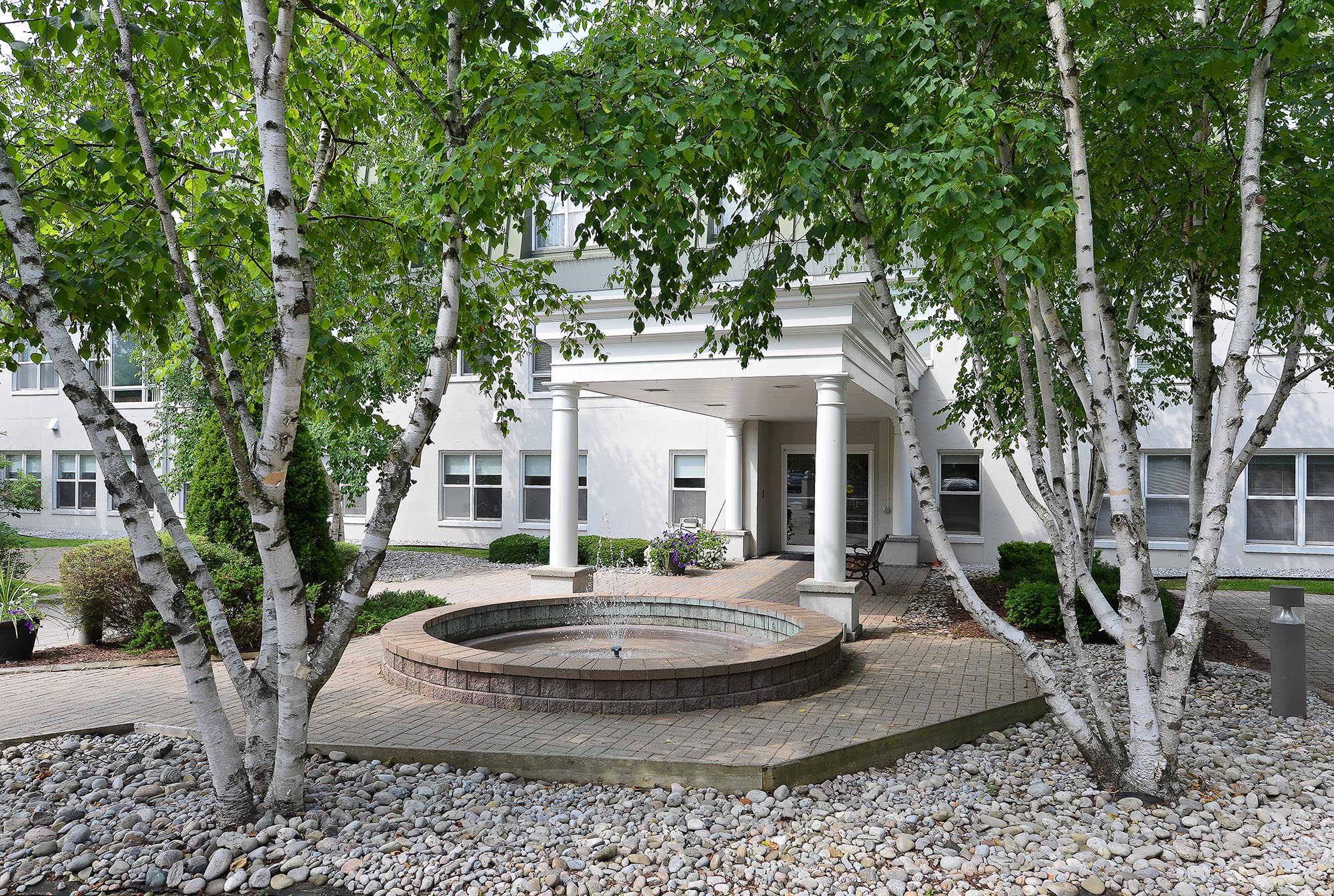 100 Anna Russell Way – Wyndham Gardens Unionville – Stephen Tar Team