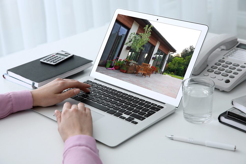 What To Look For When Viewing A Home Online