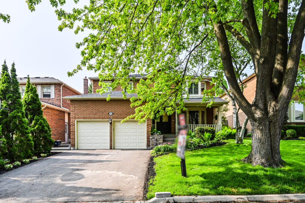 28 Daniel Court Markham - Tar Team Real Estate